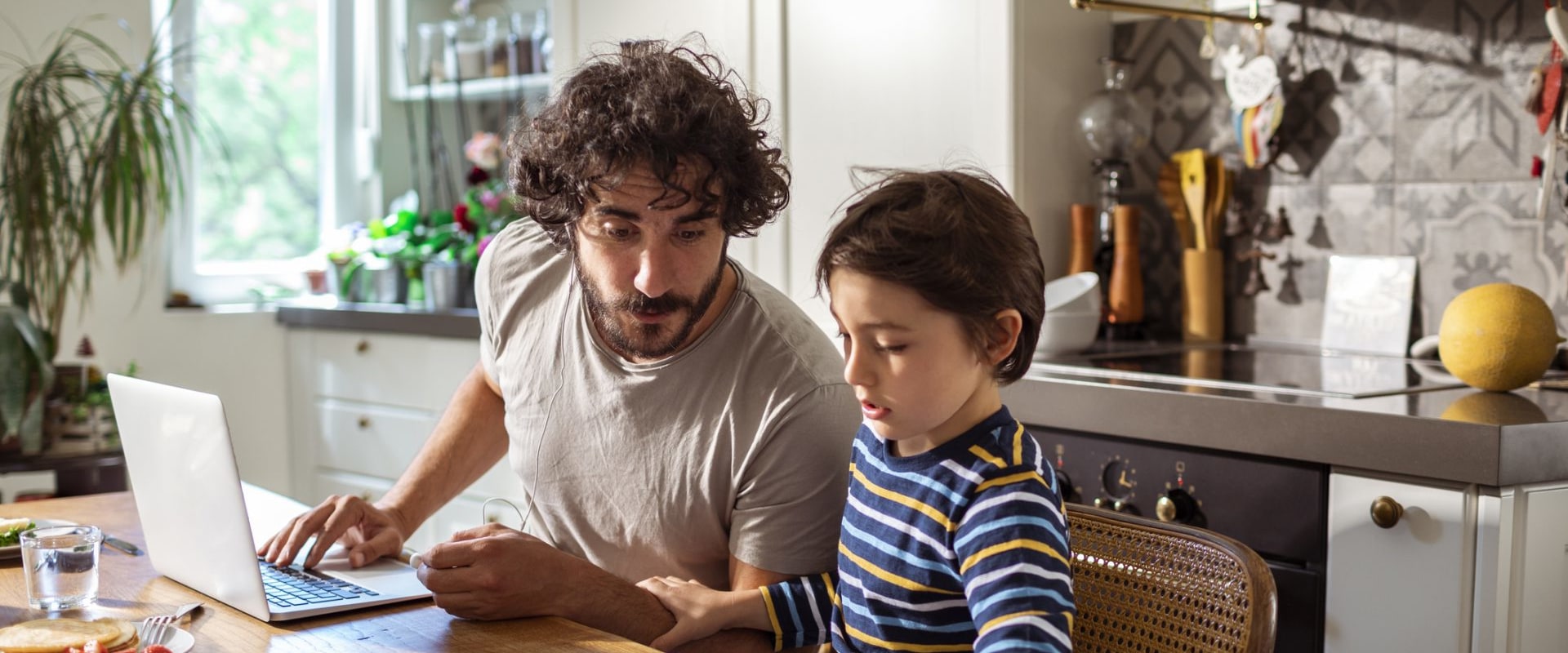 how-much-can-you-make-tutoring-as-a-side-hustle